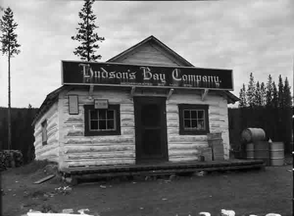 Hudsons Bay Post 1940 Hudson Bay New Town Hudson Bay Company