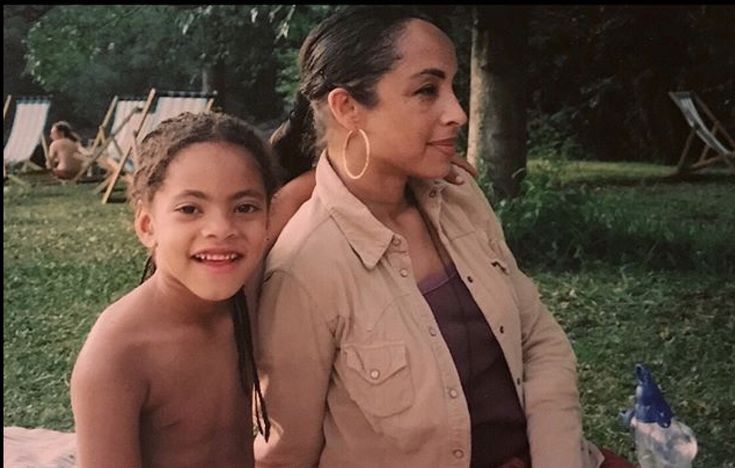 Sade Adu Nigerian English Singer And Actress💋💄 And Her Daughter Ila Sade Sade Adu Actresses