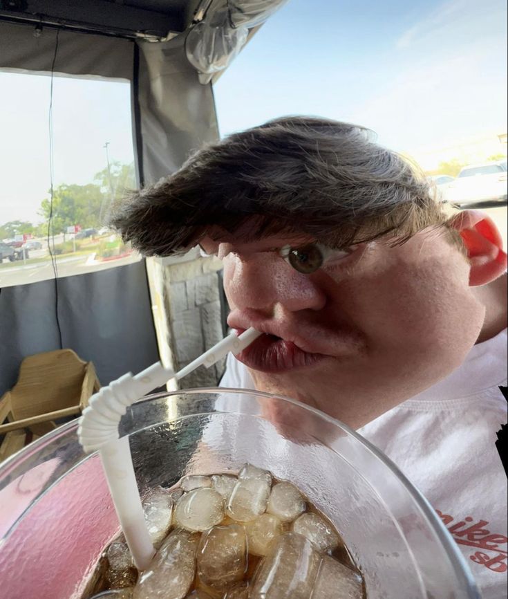 Pin By Zozo Jazz On The Groupchat Yumi Youtubers Mood Pics