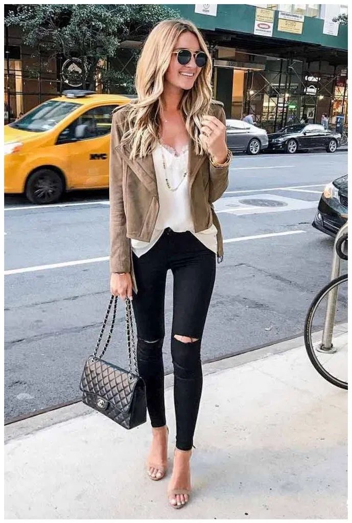 50 Stylish Outfit Ideas With Black Jeans Educabit Ripped Jeans