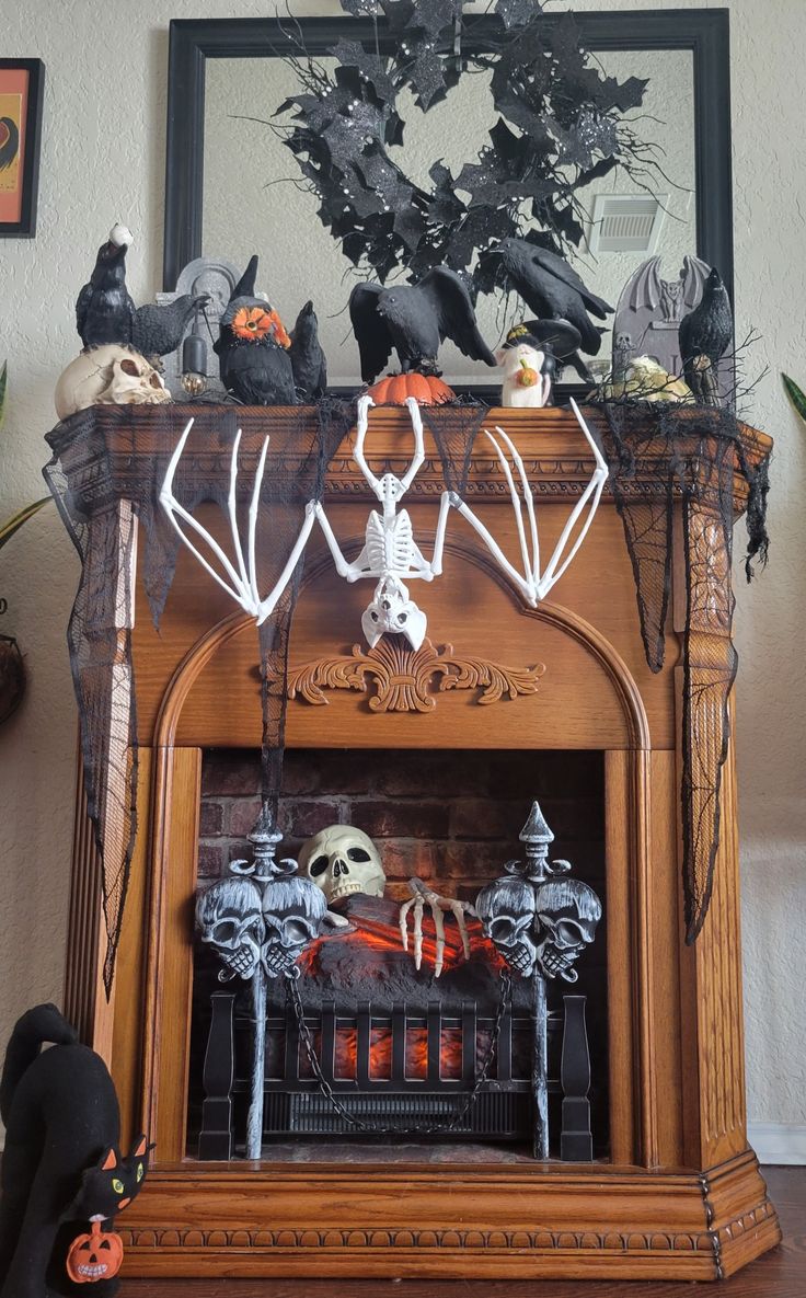 Pin By Walter Cepeda On Halloweens Halloween Fireplace Halloween Mantle Halloween Haunt