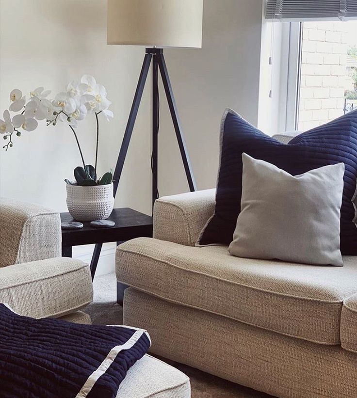 Sofasofa On Instagram Loving This Effortless Navy And Neutral Living Room Robynathome 🛋
