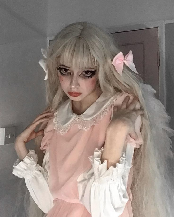 Only Angels Have Wings Morute Aesthetic Creepy Cute Aesthetic Girl
