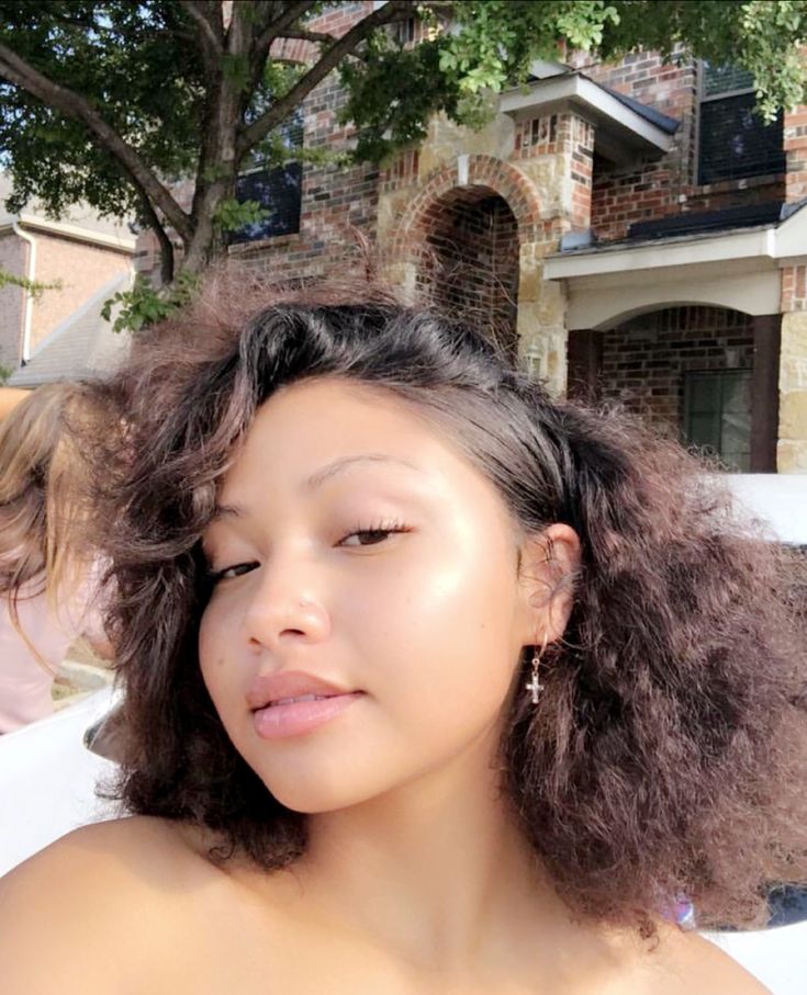 Shes A Dime Piece Pin Kjvougee ‘ 🤩 Curly Hair Styles Naturally Curly Weave Hairstyles