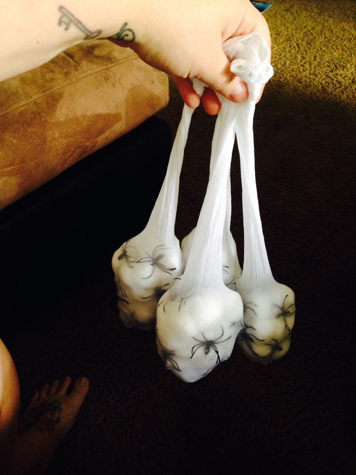 Spider Egg Sacks Made From White Pantyhose Filled With Cotton Balls And Spiders Spider Egg