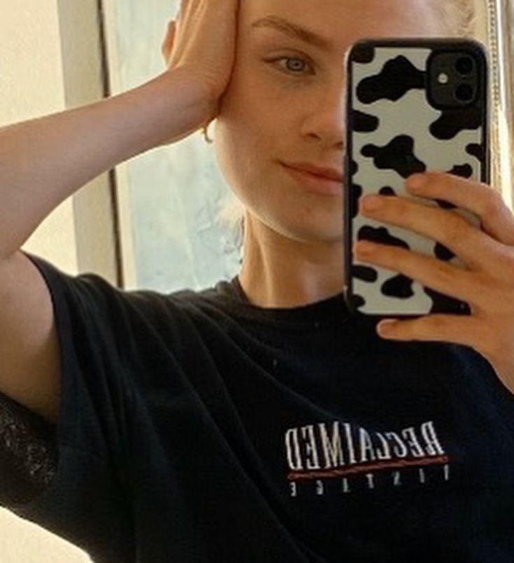 Mikkeline Juhl Lyngesen🦙s Instagram Post 💙🤎🤍”