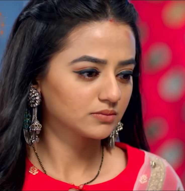 Pin By 🤍كومود🖤 On Helly Shah ️ Helly Shah Beautiful Fashion