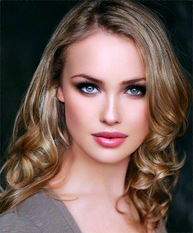 Pin De Laura B En Attrici Modelle A L Belleza Rubia Belleza Mujer