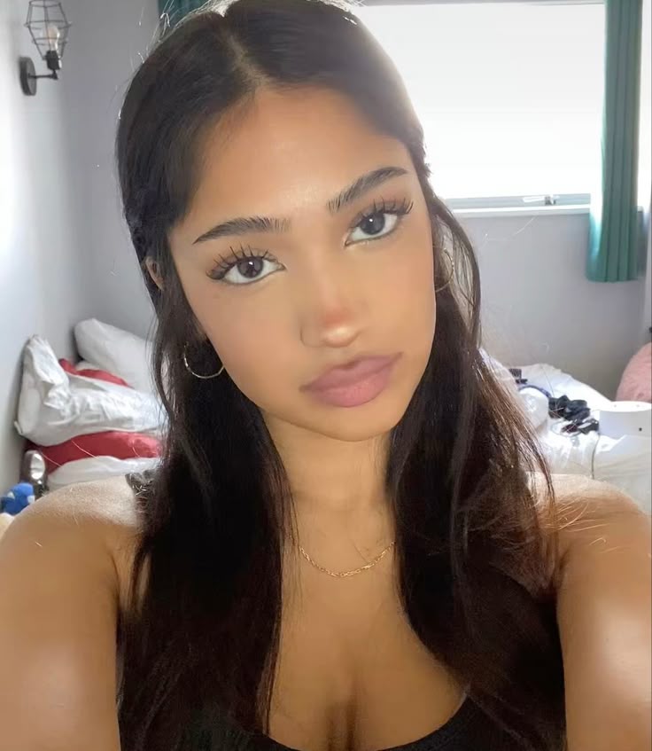 Pin By Olivia Soto On Makeup In 2024 Brown Girls Makeup Light Makeup Looks Brown Skin Makeup