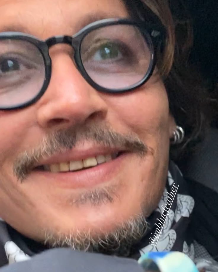 Pin By Mari On Johnny Johnny Depp Funny Johnny Depp Pictures Johnny Depp