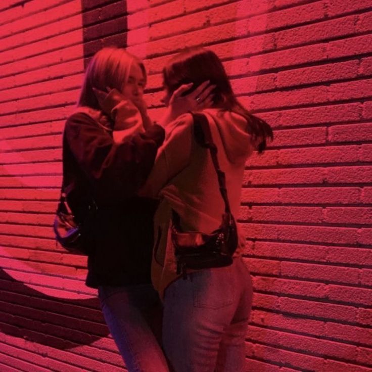 Pin Untetheredsun Girls In Love Cute Couples Lesbian Couple