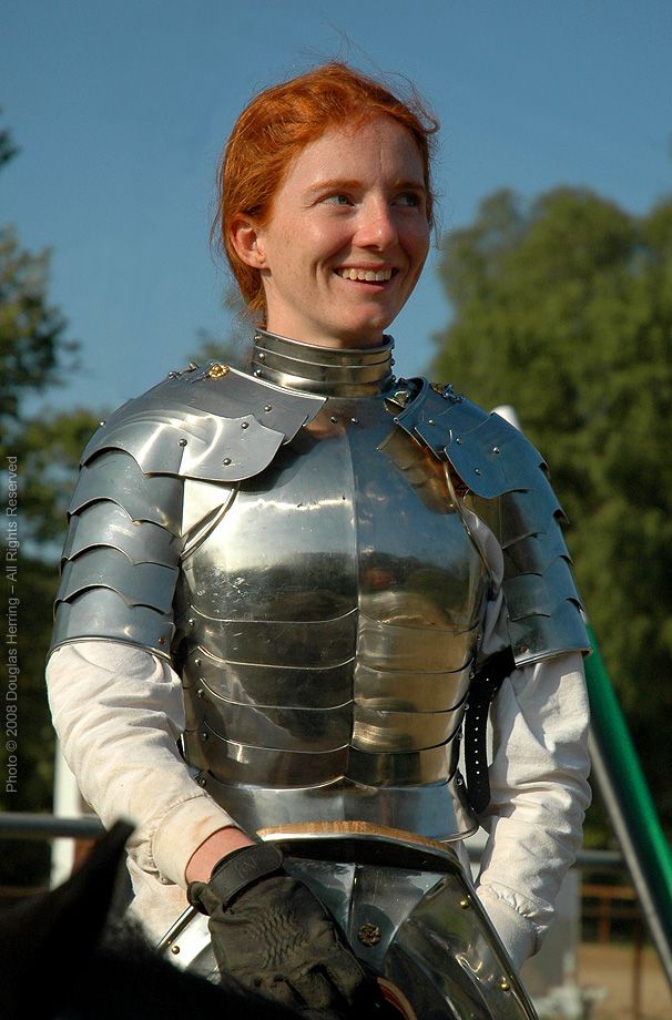 Pin Von Erik Filean Auf Dandd Character Art Humans Women Weibliche Rüstung Weiblicher Ritter