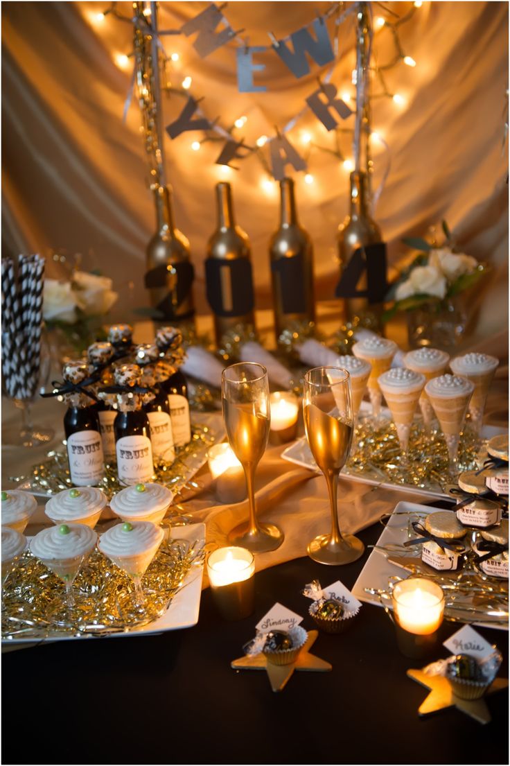 Festive New Years Eve Party Decoration Idea That You Will Love For Your New Years P Wedding