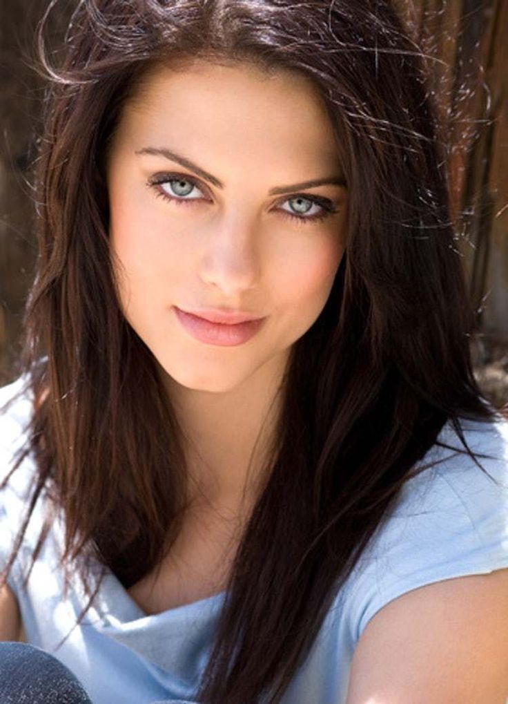 The Most Beautiful Women With Blue Eyes Woman With Blue Eyes Beautiful Eyes Most Beautiful Eyes