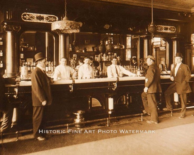 Western Saloon Vintage Photo Interior Wild West Bar Bartender Drinks 1890 20817 Western