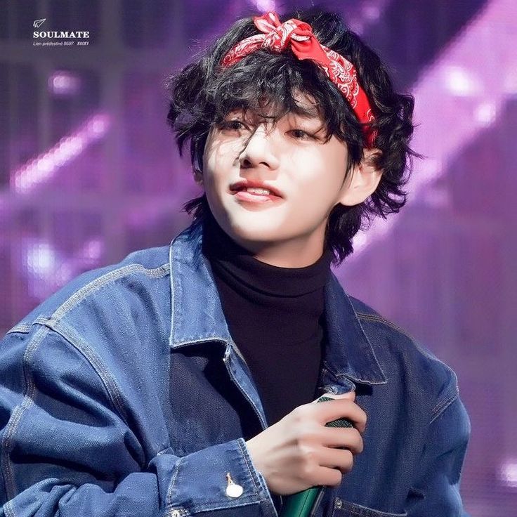 Sᴘʀɪɴɢ 🌴 On Twitter Curly Hair Styles Kim Taehyung Fluffy Hair
