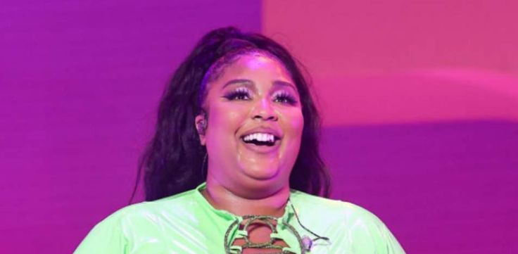 Lizzo Height, Weight, Body Measurements, Bra Size, Shoe Size | Body ... Lizzo Height, Weight, Body Measurements, Bra Size, Shoe Size | Body ...