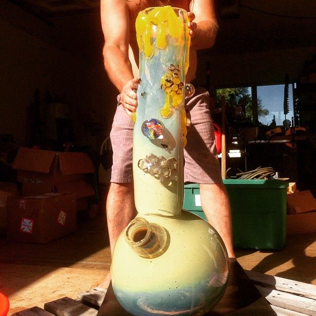 The Biggest Bong I Ever Seen Bottle Bongs Voss Bottle