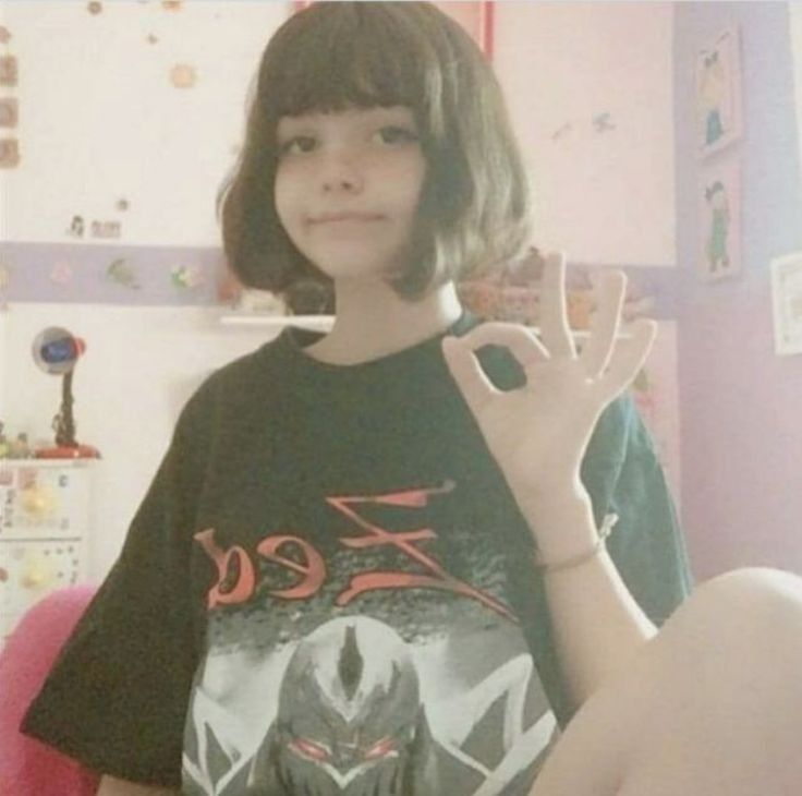 Emo Girls Guys And Girls Cute Girls Aesthetic Women Aesthetic Girl Nevada Tan Fluffy Hair