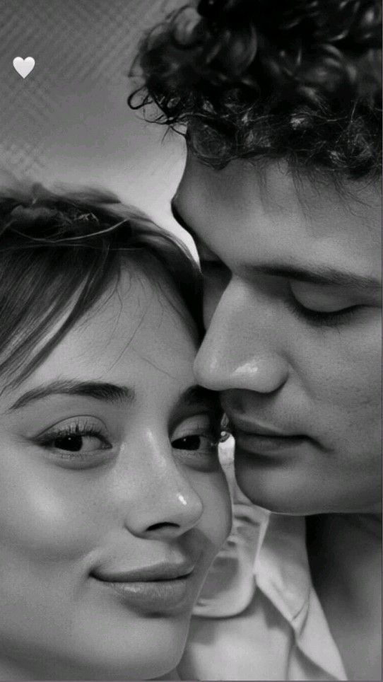 Pin By 𝕱𝖚𝖋𝖆 🖤 On Pins By You Cute Couples Hugging Cute Couples