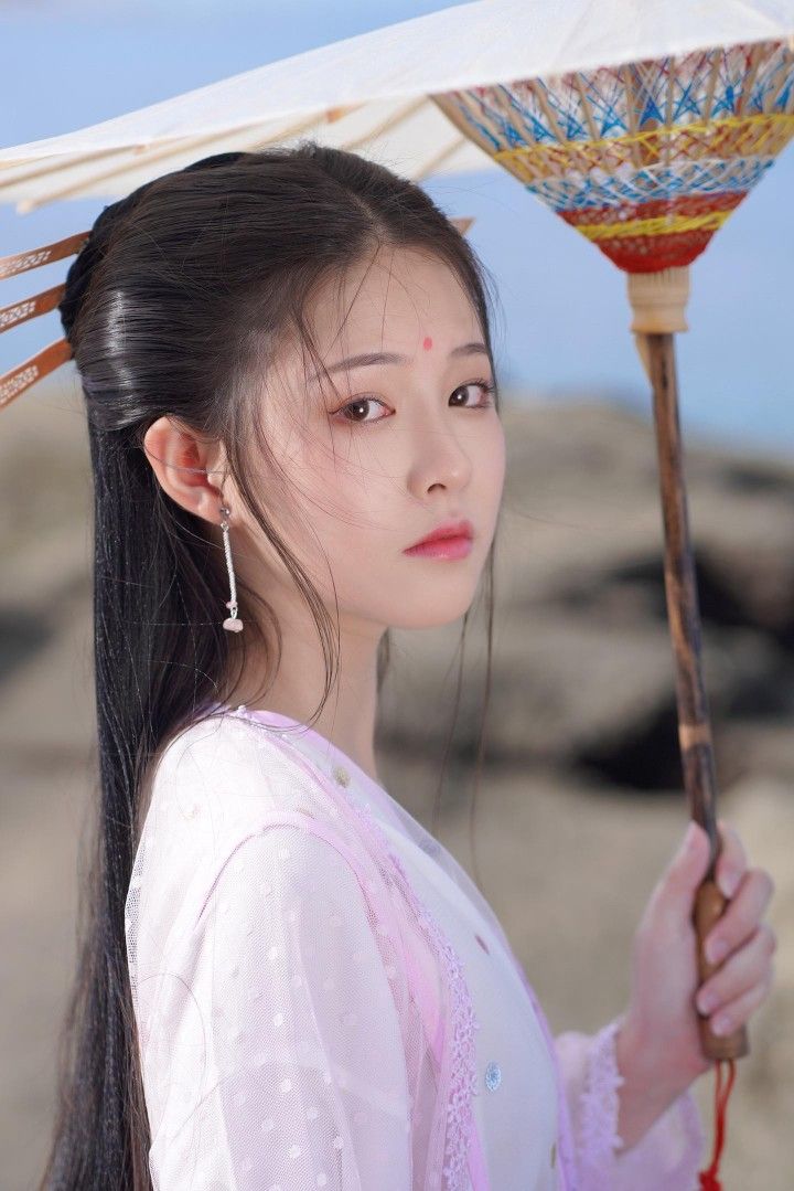 Ghim Của Zaw Nattha Trên จีน