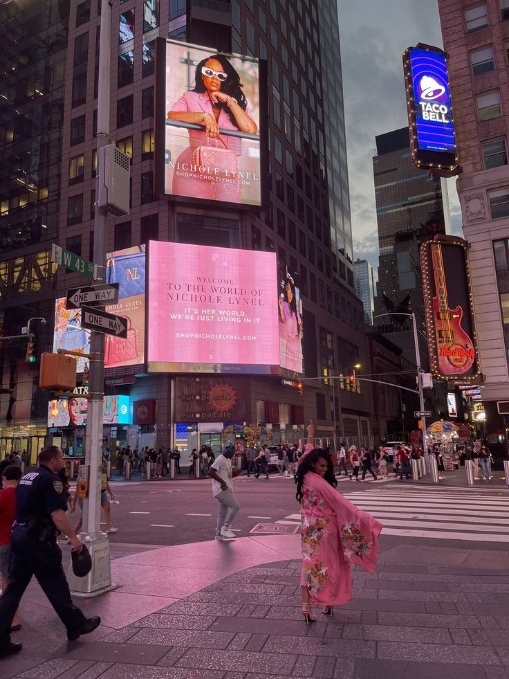 Tony “the Closer” Robinson On Twitter Nyc Times Square Times Square