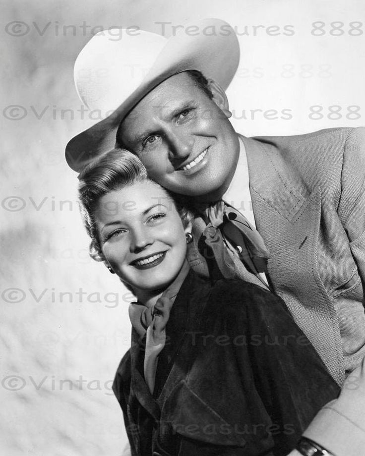 Gail Davis With Gene Autry Etsy Gail Davis Music Star Famous Couples