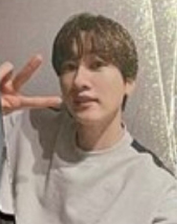 ㅇㅇ에 있는 아내님의 핀 ㅇㅇ에 있는 아내님의 핀