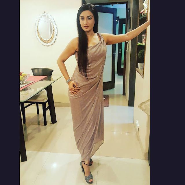 Bollywood Actress Rati Pandey Hot Pics Actress Doodles