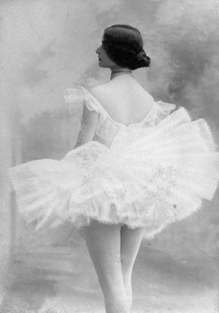 Julies Ballet Blog A Little Bit Of This And That Ballerina Photography Vintage Ballerina