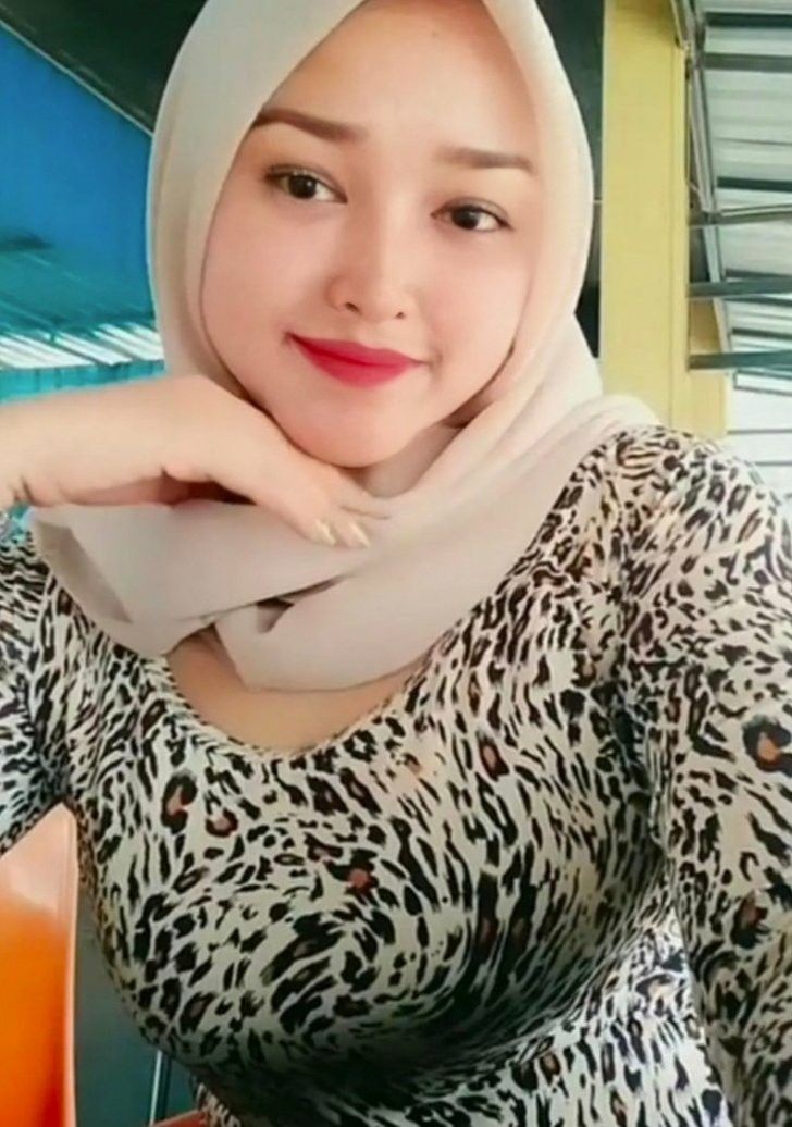 Pin Di Muslim Women Hijab Gadis Cantik Asia Gaya Hijab Pakaian Malam