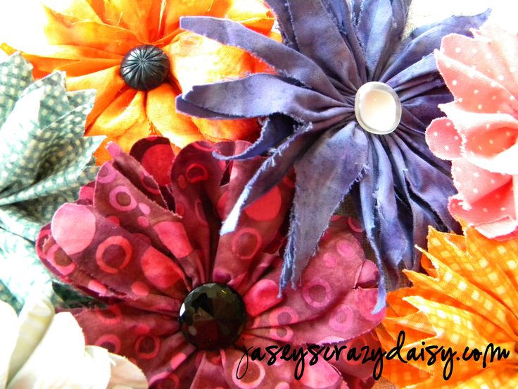 Easy No Sew Fabric Flowers | Making fabric flowers, Fabric flower ... Easy No Sew Fabric Flowers | Making fabric flowers, Fabric flower ...