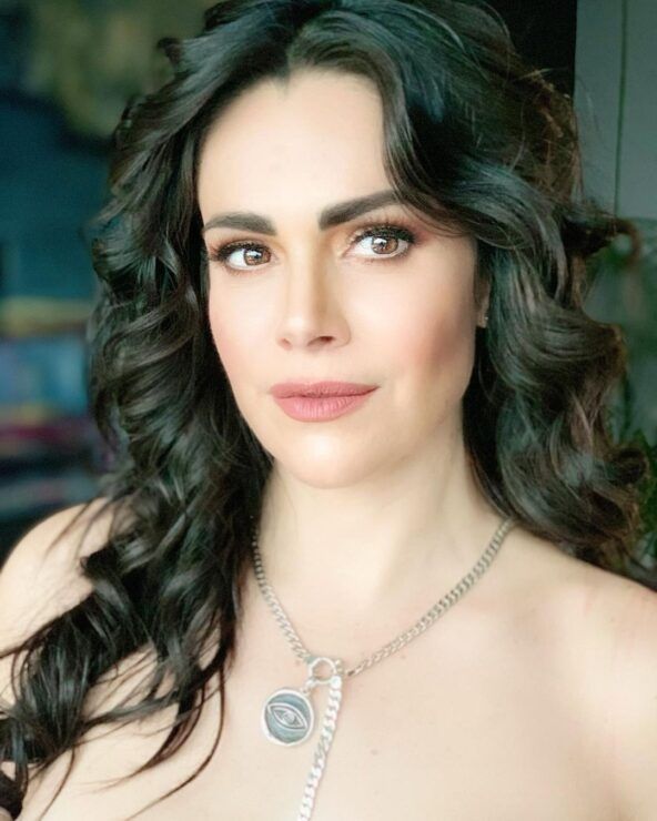 Páginas De Adultos Utilizan La Imagen De Luz Elena González Beauty Style Icons Famous Models