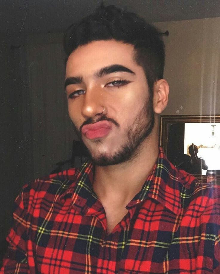 Pin By Omar Criollo On Makeup Male Makeup Men Photoshoot Alt Makeup