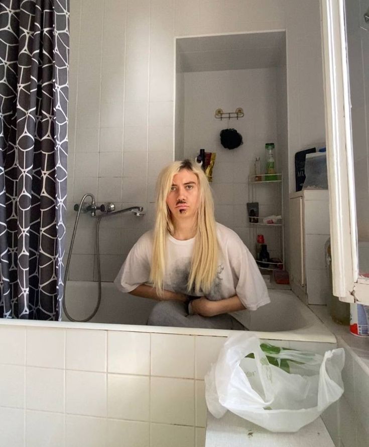 Pin By лана On алена шметерова Mirror Selfie Selfie Scenes