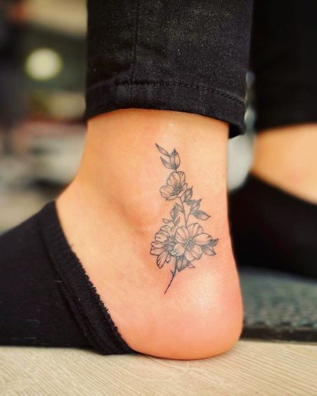 15 Beautiful Ankle Tattoos And Their Meanings You May Love To Try Cute Foot Tattoos Tattoos