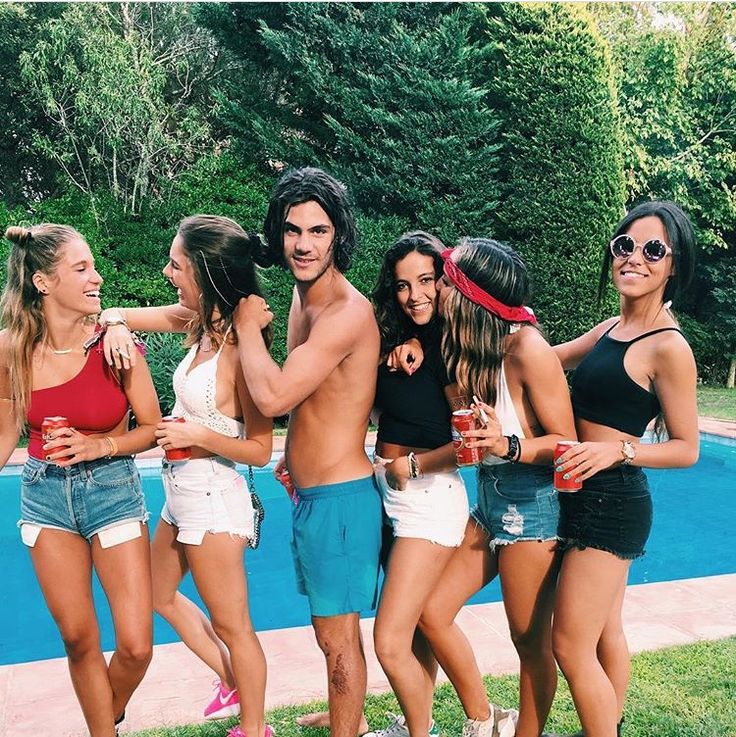Pin By Keeyana Leah On Friends Summer Goals Friend Pictures Best Friends