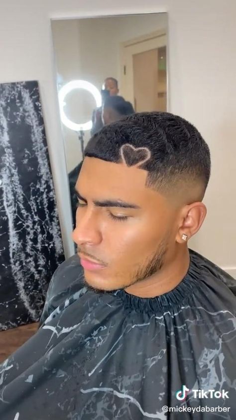 Pin By Gabrielle Anaïs On Short Hair Shaved Hair Designs Waves Haircut Waves Hairstyle Men