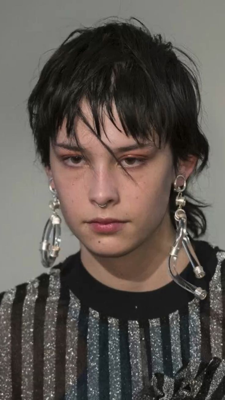 Pin By Gloria On Fits Insta Fashion Aesthetic Grunge Outfit Gender