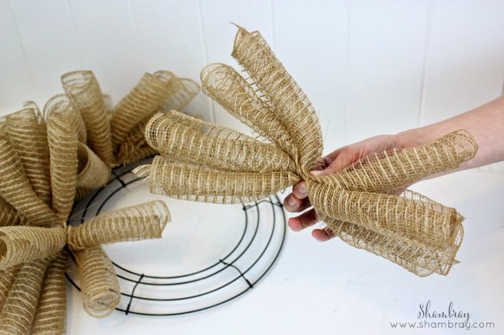 Deco Mesh And Burlap Wreath Burlap Wreath Tutorial Burlap Wreath Deco Mesh