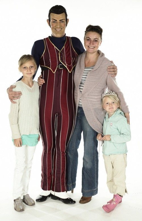 Pin By Kelsee Oshea On Lazy Town Addict Lazy Town Couple Photos Robbie Rotten