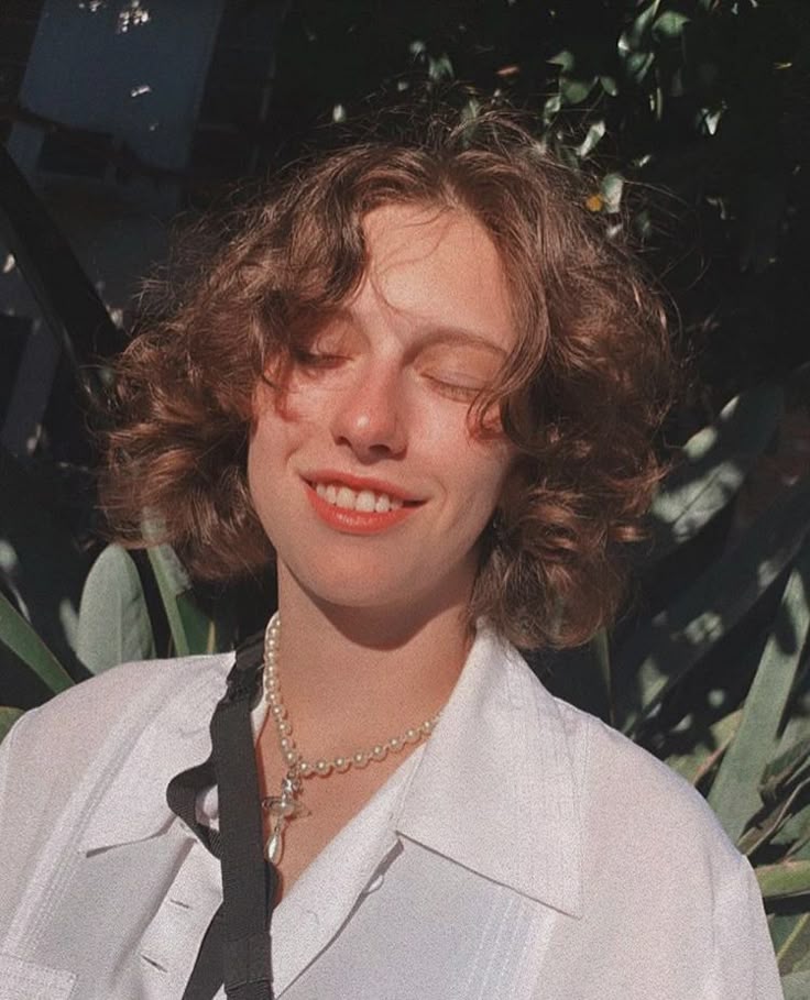 Pin By Alexandra On King Princess Fan Page Pretty People Short Hair Styles Woman Crush Everyday