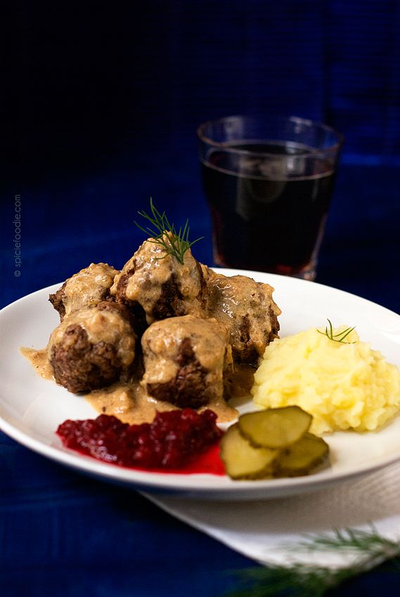 Earth Eats Swedish Meatballs In A Creamy Sauce With Mashed Potatoes
