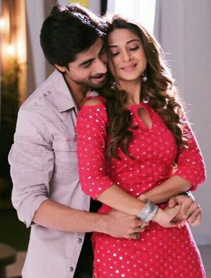 Pin By Irene Gilbert On World Jennifer Winget Beyhadh Wedding Couple