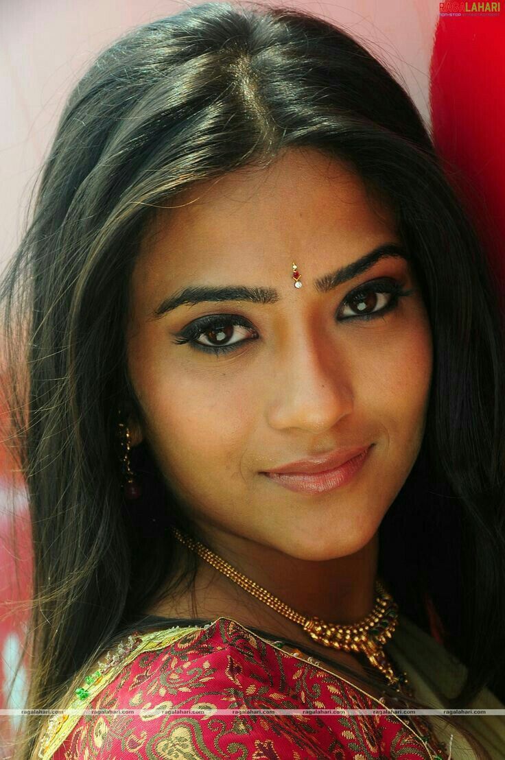 Stunning Beauty South Indian Actress Hot Most Beautiful Indian Actress