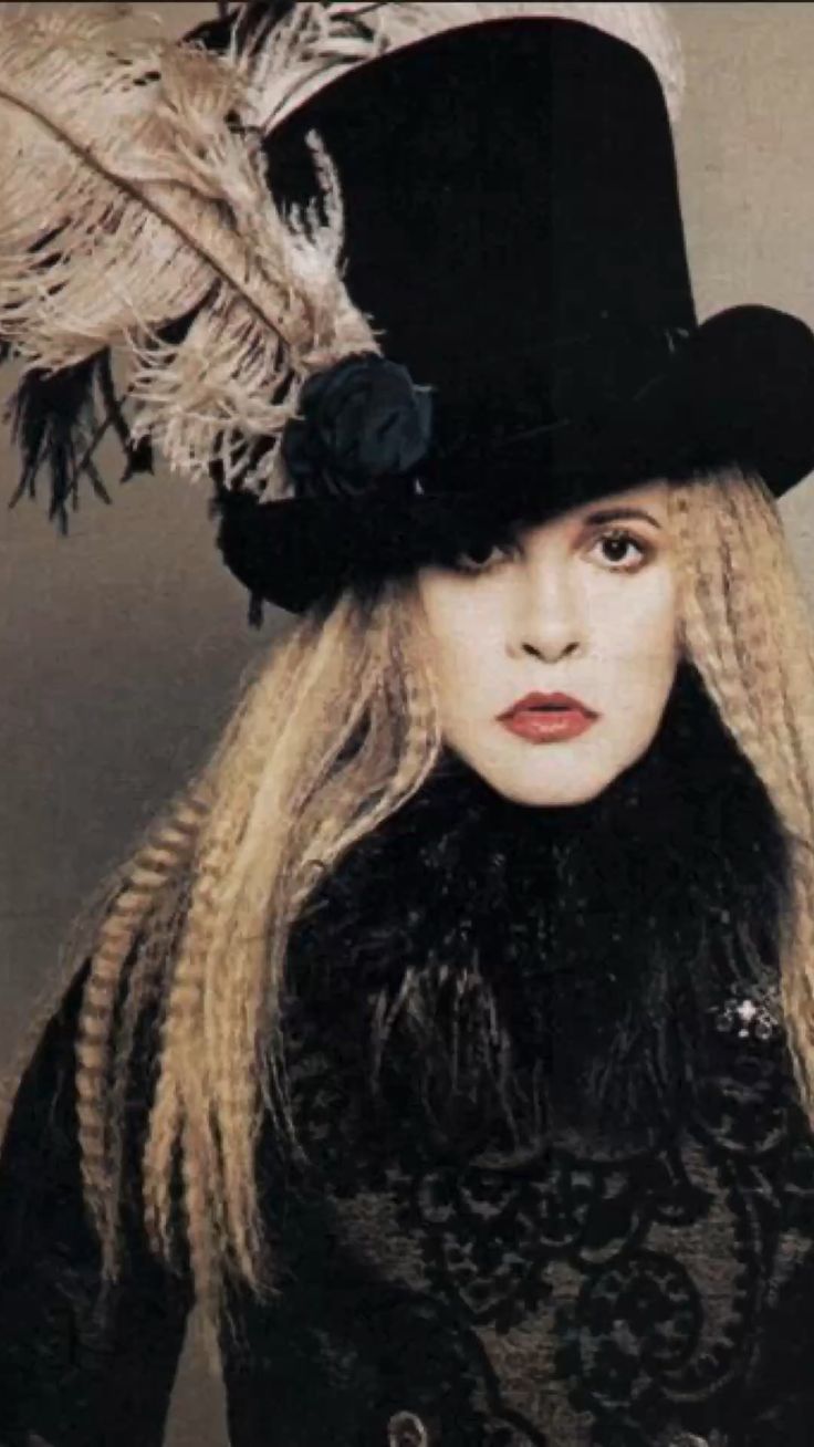 Halloween Costume Idea Stevie Nicks Fleetwood Mac Band Simple Dreams Gypsy Fringe Gold Dust
