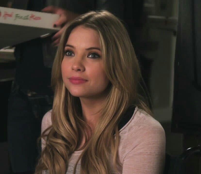 Pretty Little Liars Episodes Pretty Litle Liars Hanna Marin Ashley Benson Marines Long Hair