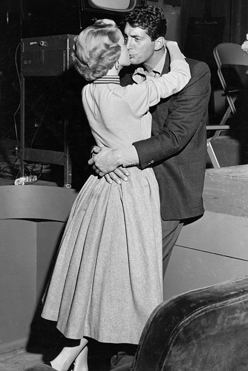 Dean And Jeanne Martin 1949 His Second Wife Jeanne A Devoted Wife Who Tended The Home