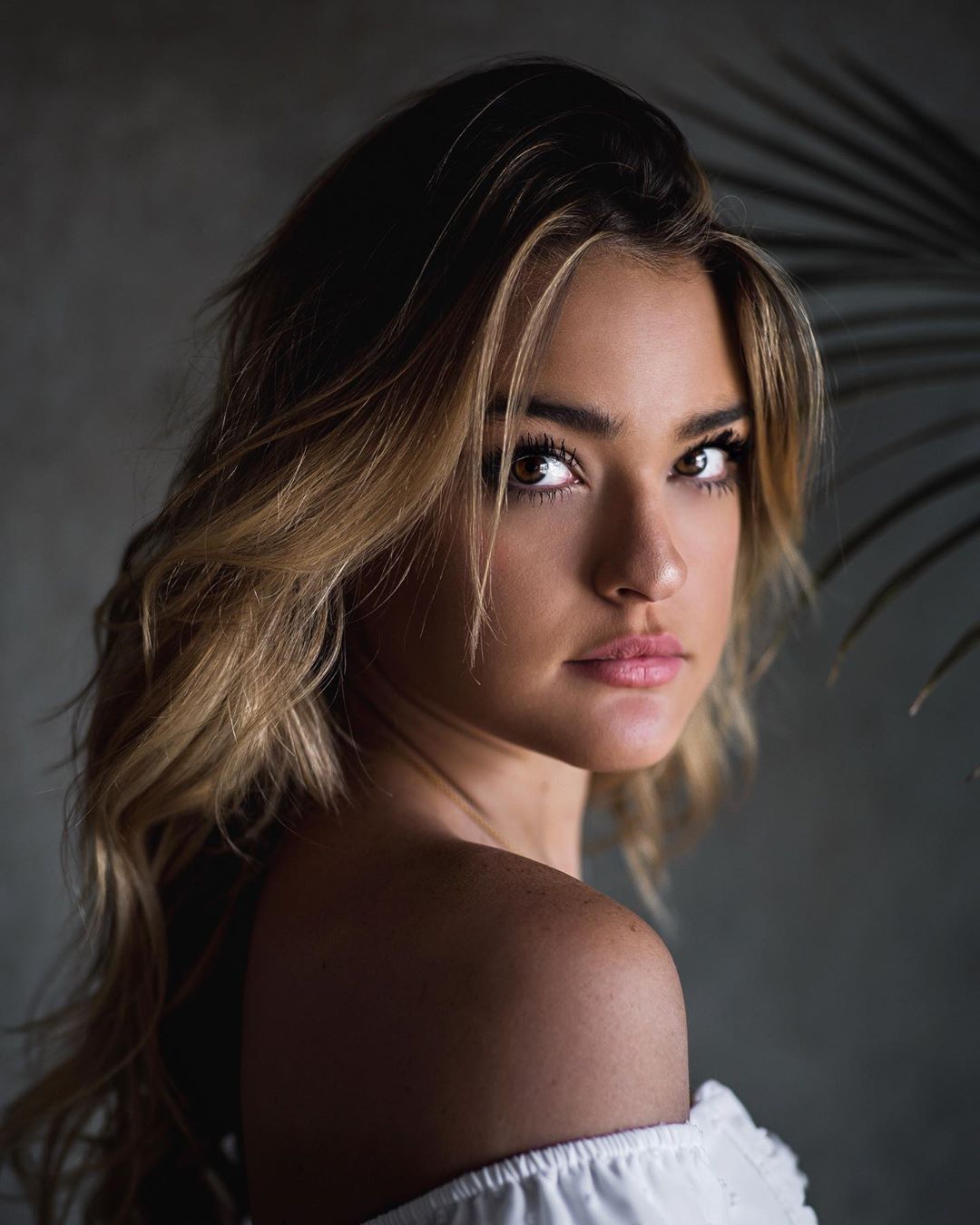 Instagram Crush Vale Genta 24 Photos Vale Genta Model Amazingly Beautiful