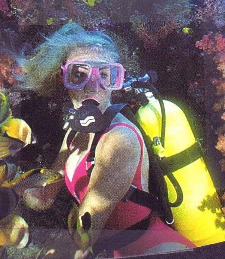 Pin By Andrew Meagher On Scuba Diving Scuba Diver Girls Scuba Girl Wetsuit Scuba Girl